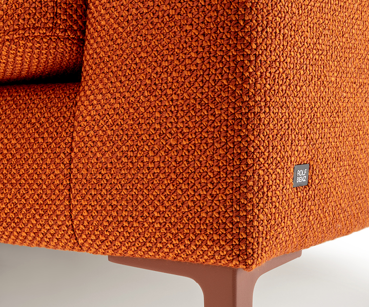 Rolf Benz MIOKO: Neues, ausdrucksstarkes Sofasystem - Gamma